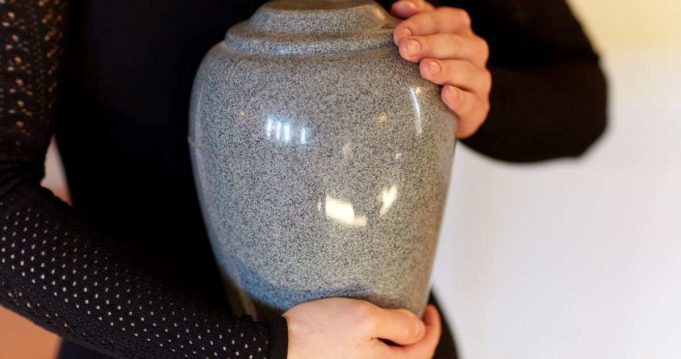 Test de cultură generală: Care este ţara care îşi incinerează 99% din ...