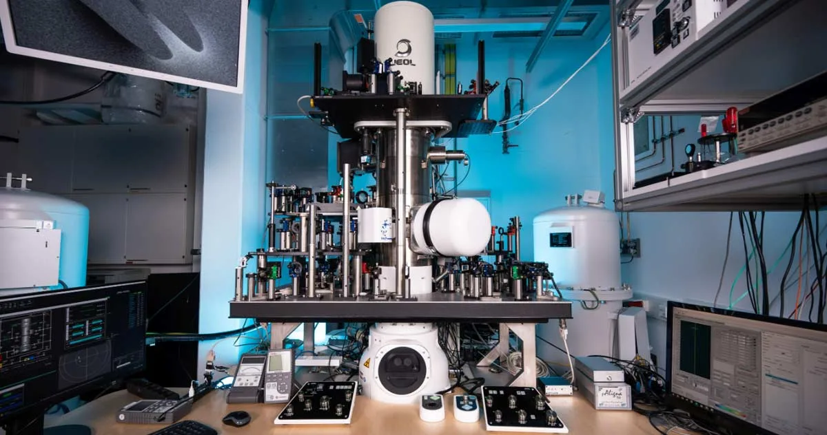 Cel mai rapid microscop din lume poate vedea electronii în mișcare