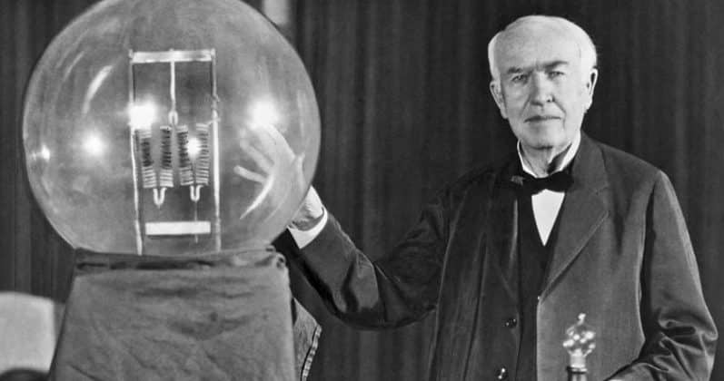 Cine a inventat becul în realitate? Cu 80 de ani înaintea lui Edison au ...