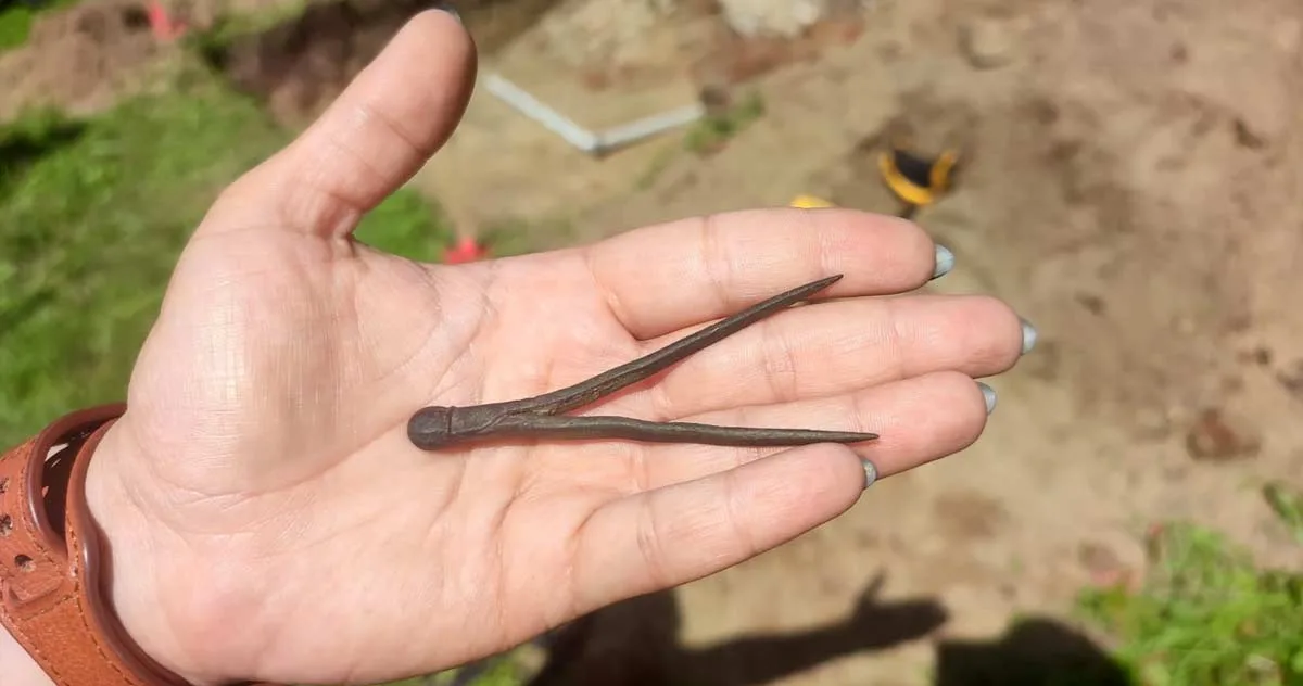 Un compas vechi de 500 de ani, dezgropat în Polonia, ar fi aparținut ...