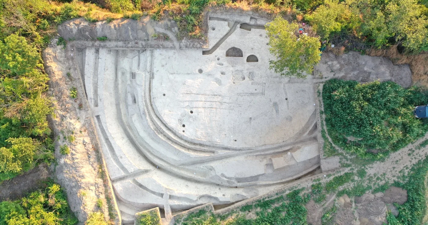 Un turn roman de 1.800 de ani, construit într-o perioadă de război, a ...